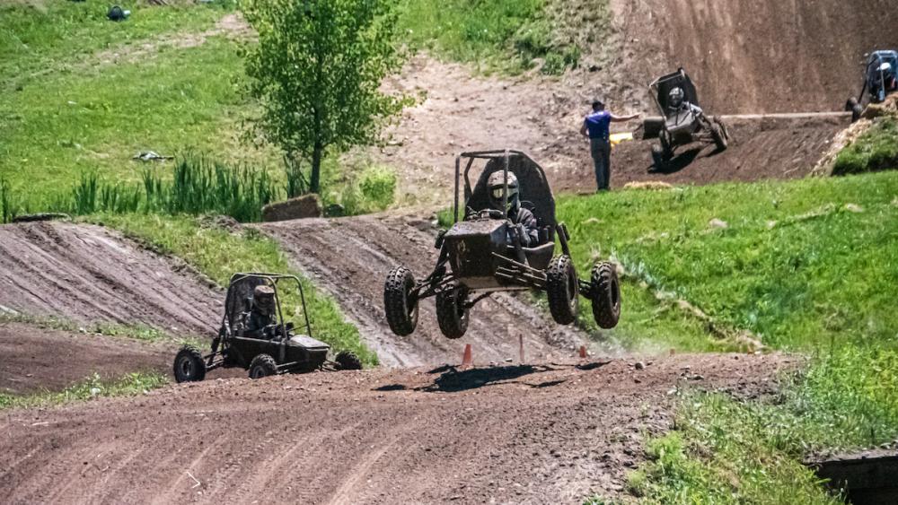 Lycoming Engines’ gift supports Penn College's Baja SAE team | Penn ...