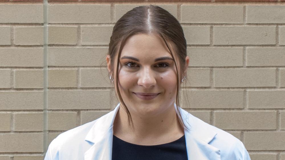 Student receives award for extraordinary nursing students | Penn State ...