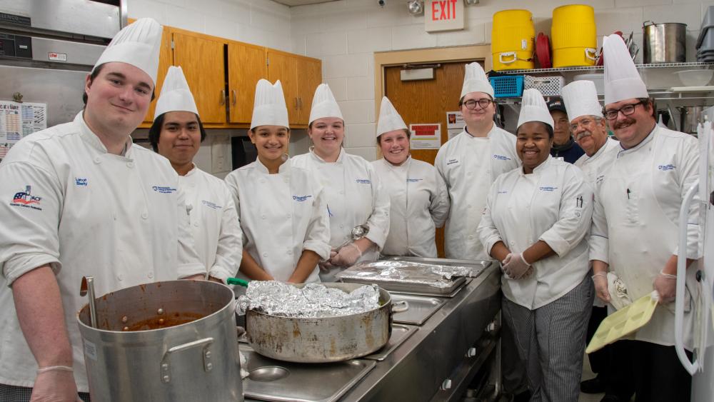 Culinary students add service to lessons in food sustainability | Penn ...