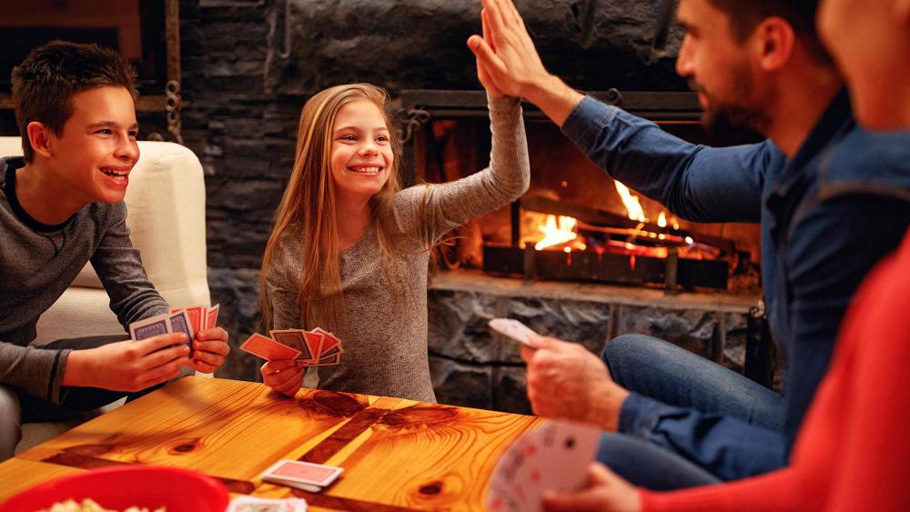 Parenting practices in teen years set the stage for closeness, warmth ...