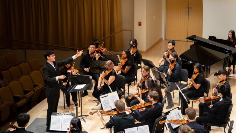 Campus Orchestra presents fall concert with guest violin soloist James ...