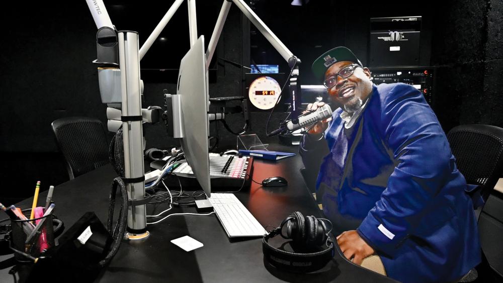 Associate education professor makes use of hip-hop as teaching tool in ...