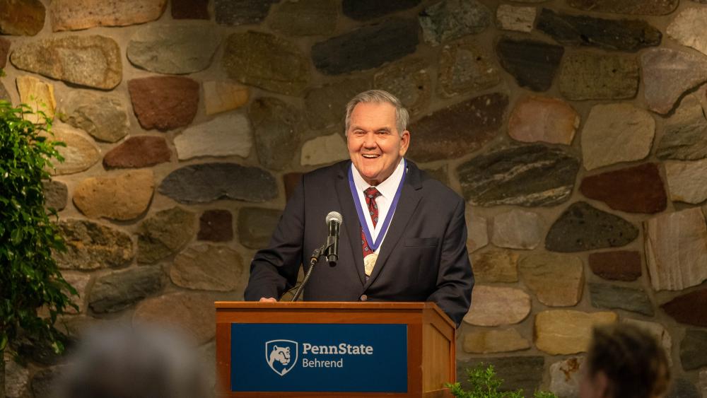 Behrend Medallion presented to former Gov. Tom Ridge | Penn State ...