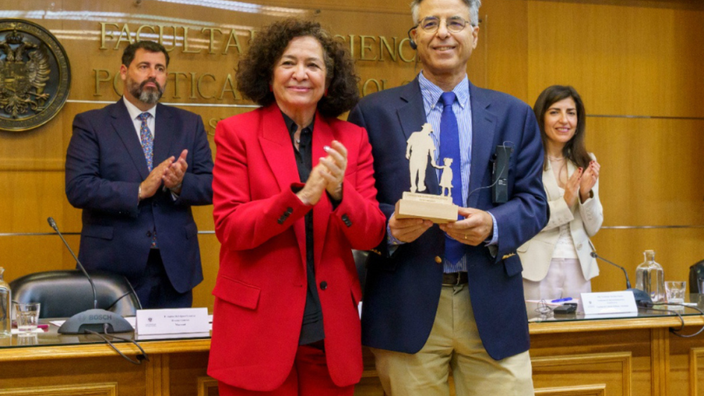 Kaplan named ‘International Ambassador’ at Intergenerational Ambassador ...