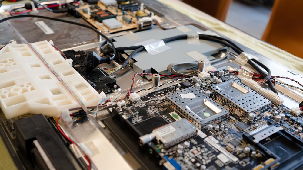 Holding is believing when it comes to shopping for refurbished items ...