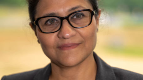 Economics professor encourages students to build diverse skill sets ...