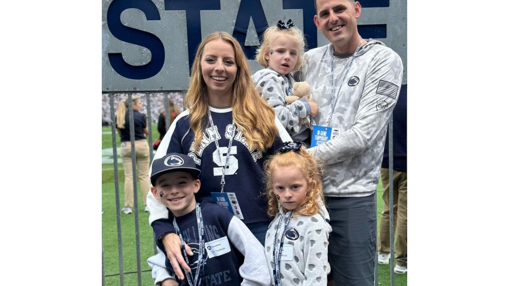 Penn State alumni recognized on field at Military Appreciation game ...