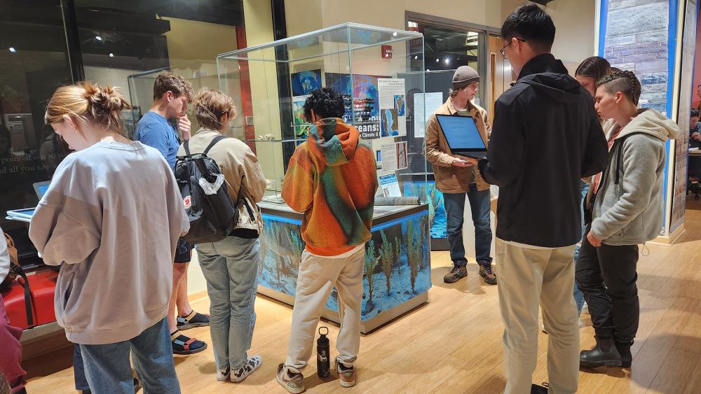 3D Earth and Mineral Science Museum exhibit imagines life in time of ...