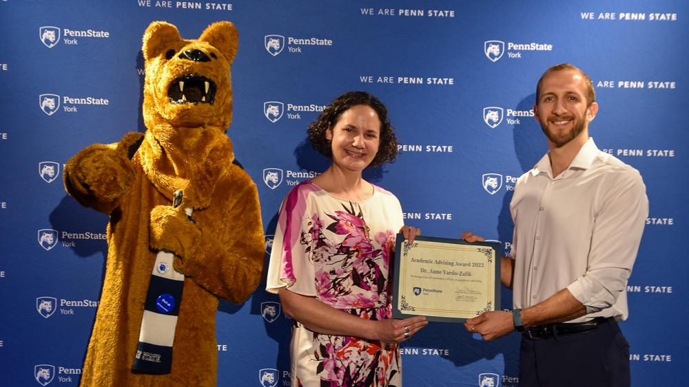 Penn State York seeks advising award nominations | Penn State University