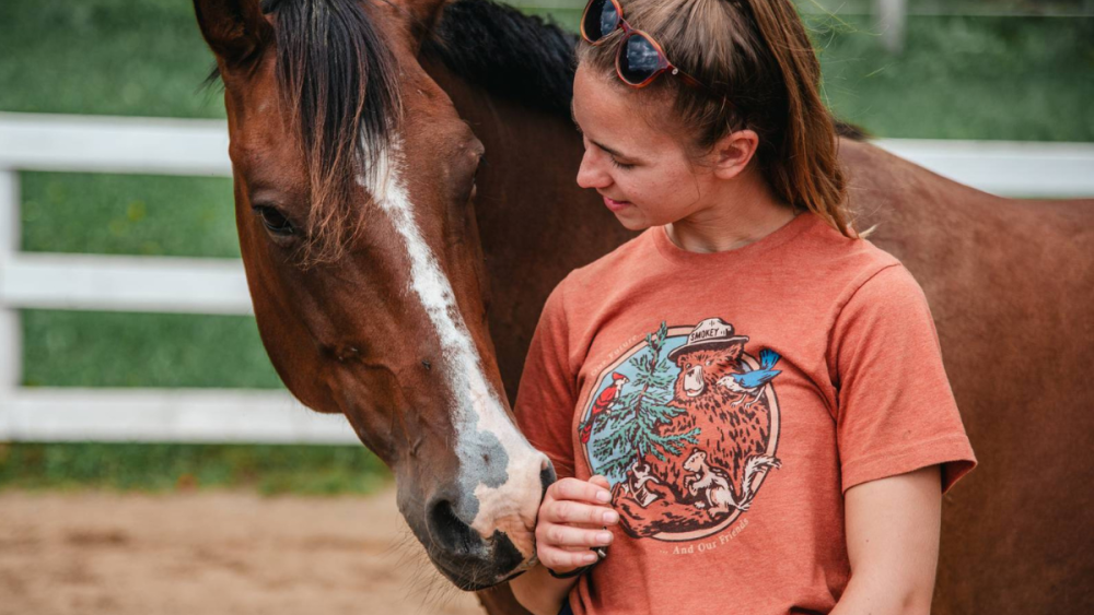 Katie Bohn - Journalist Profile - Intelligent Relations