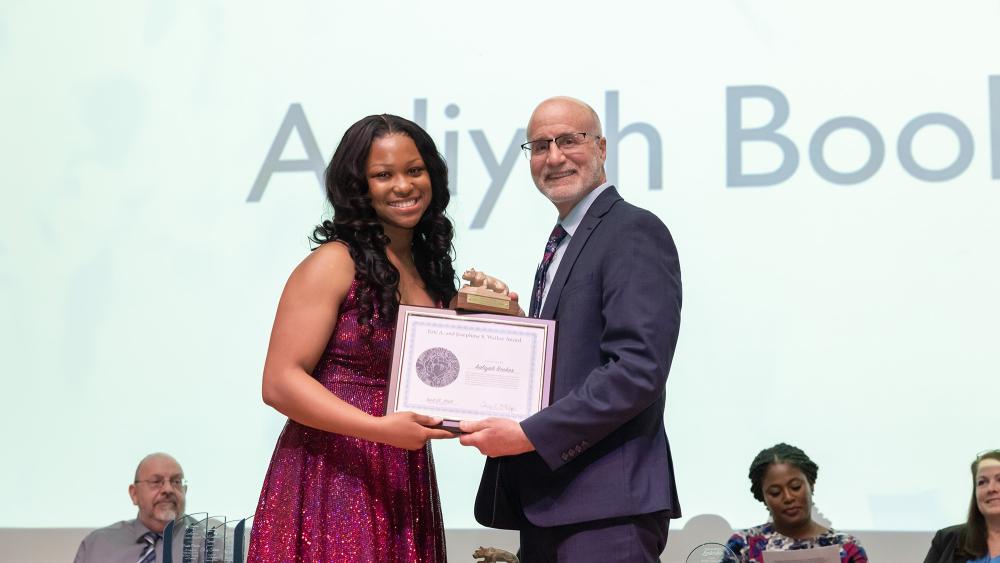 Aaliyah Booker honored as Walker Award winner | Penn State University