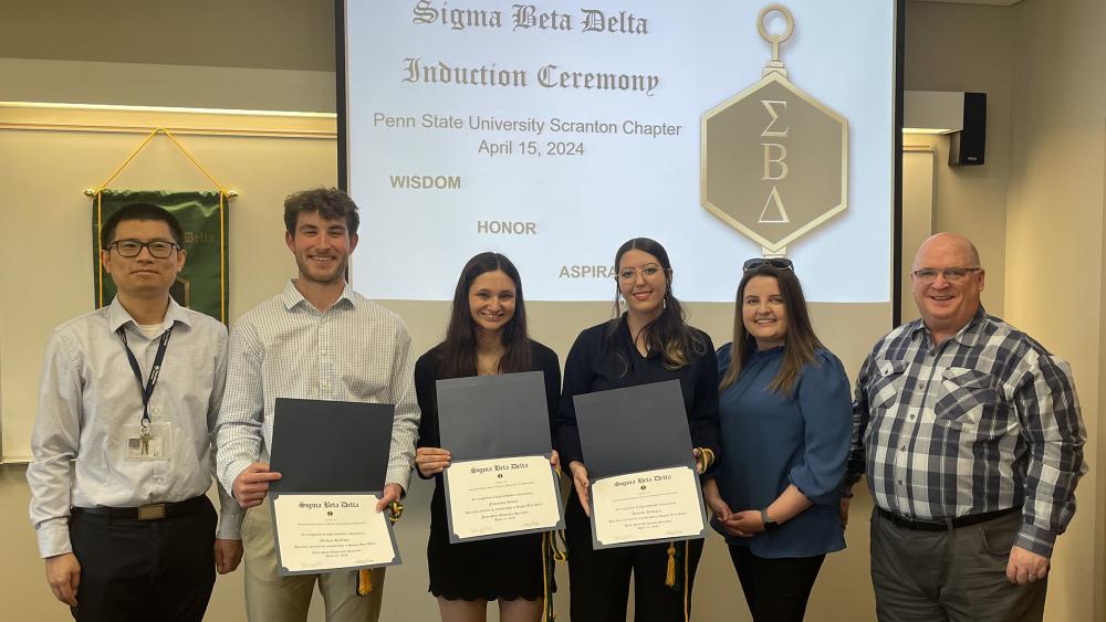 Penn State Scranton’s Sigma Beta Delta welcomes new inductees | Penn State University