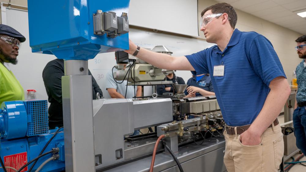 Extrusion training boosts industry knowledge, skills | Penn State ...