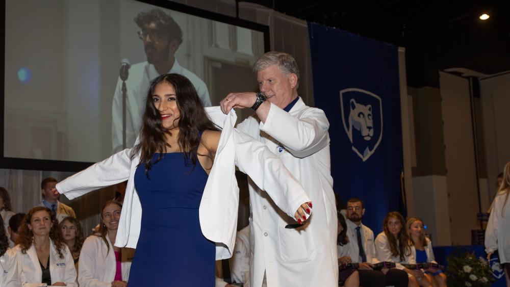 New medical students celebrate their rite of passage: The White Coat ...