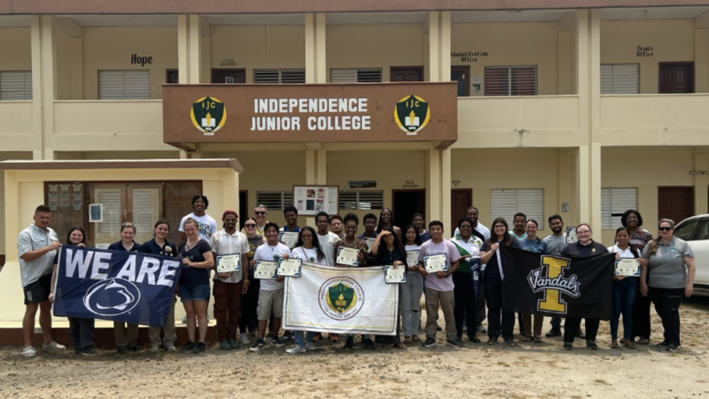 Katie Bohn - Journalist Profile - Intelligent Relations