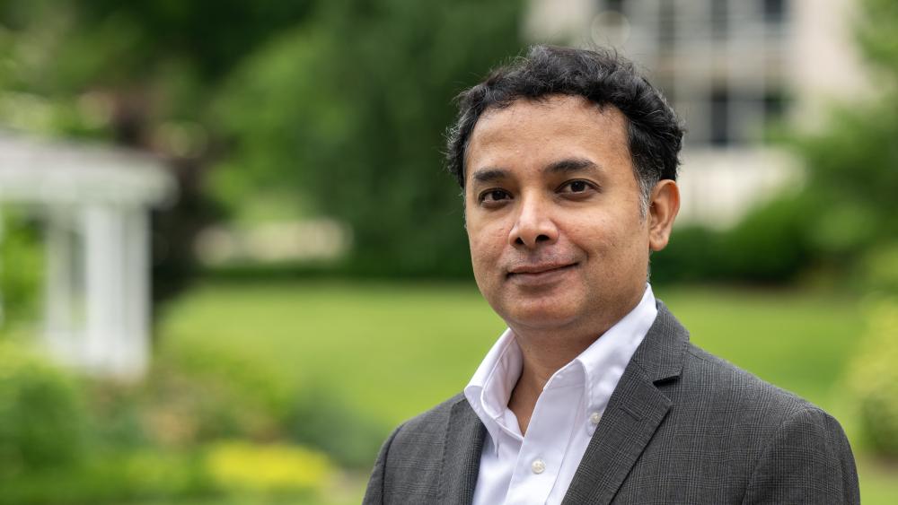 Engineering professor named recipient of Graduate Faculty Teaching ...