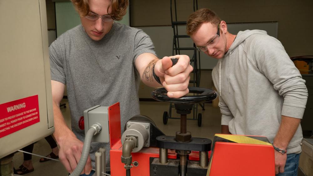 Penn College offers certificate pathway for high school students | Penn ...