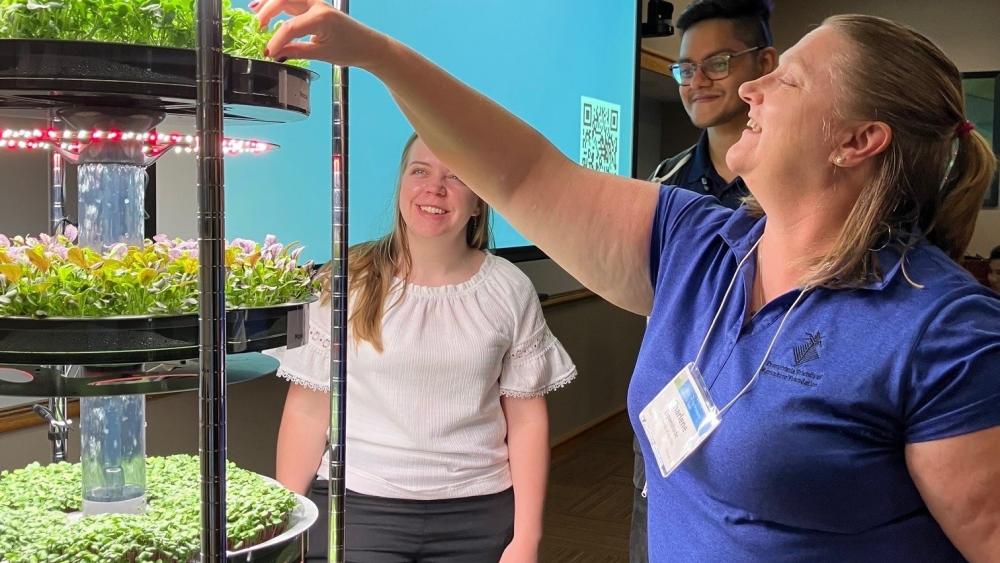 College of Ag Sciences research tour explores connection between food ...