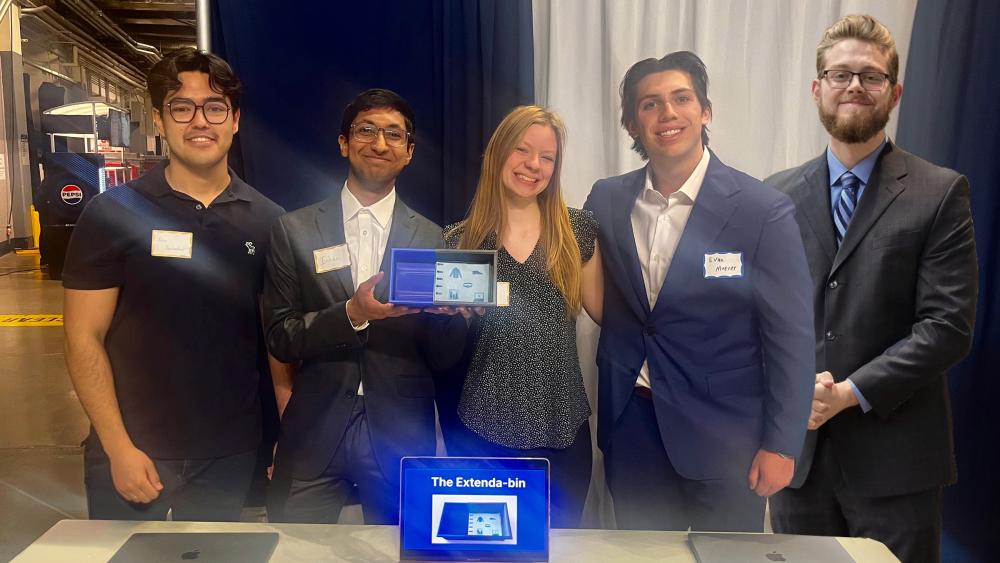 Engineering students win national airport competition with expandable ...