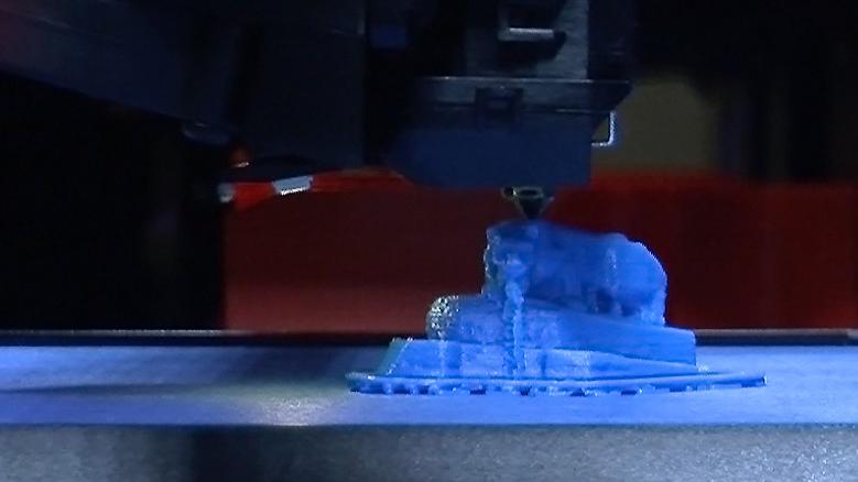 Penn State opens Libraries’ Maker Commons 3-D printing lab, Invention ...