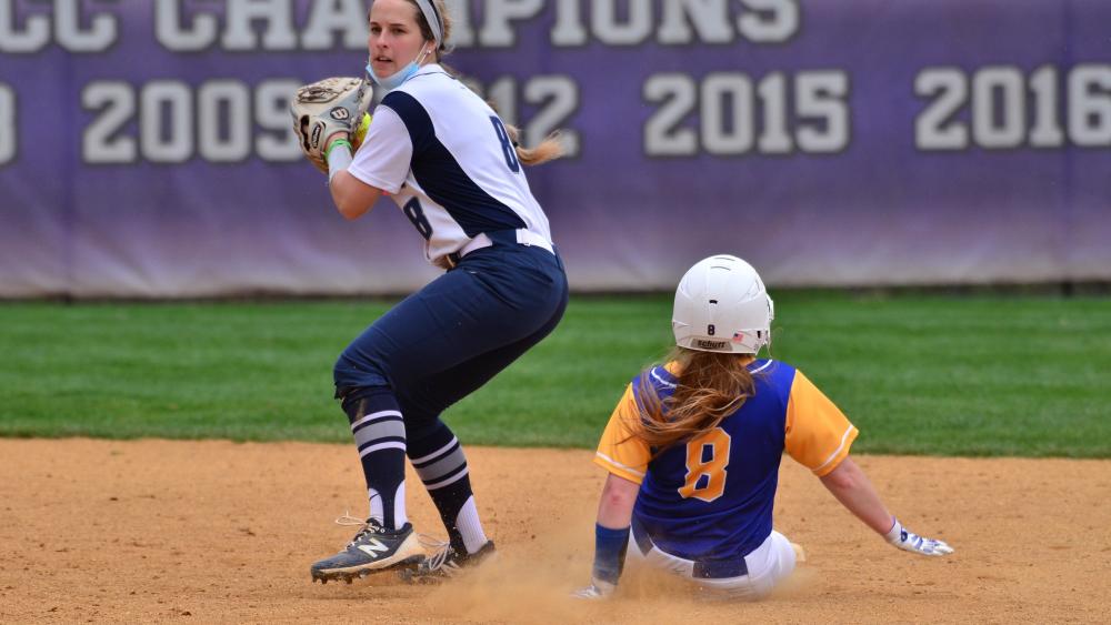 Behrend softball team sweeps Alfred State | Penn State University