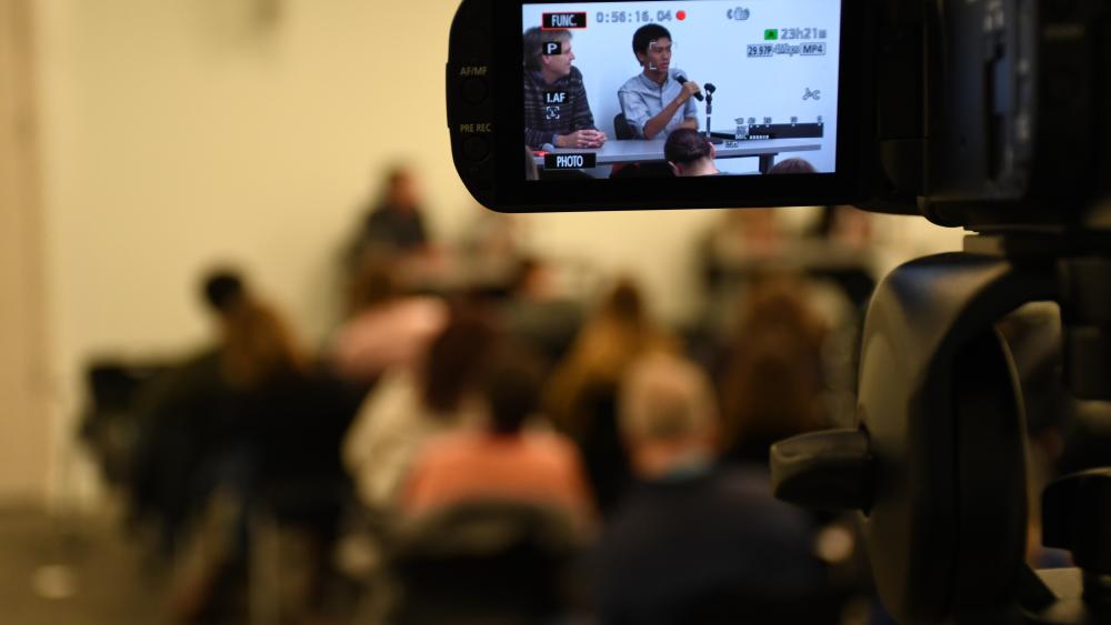 Journalist panel discussion aims to improve science communication ...