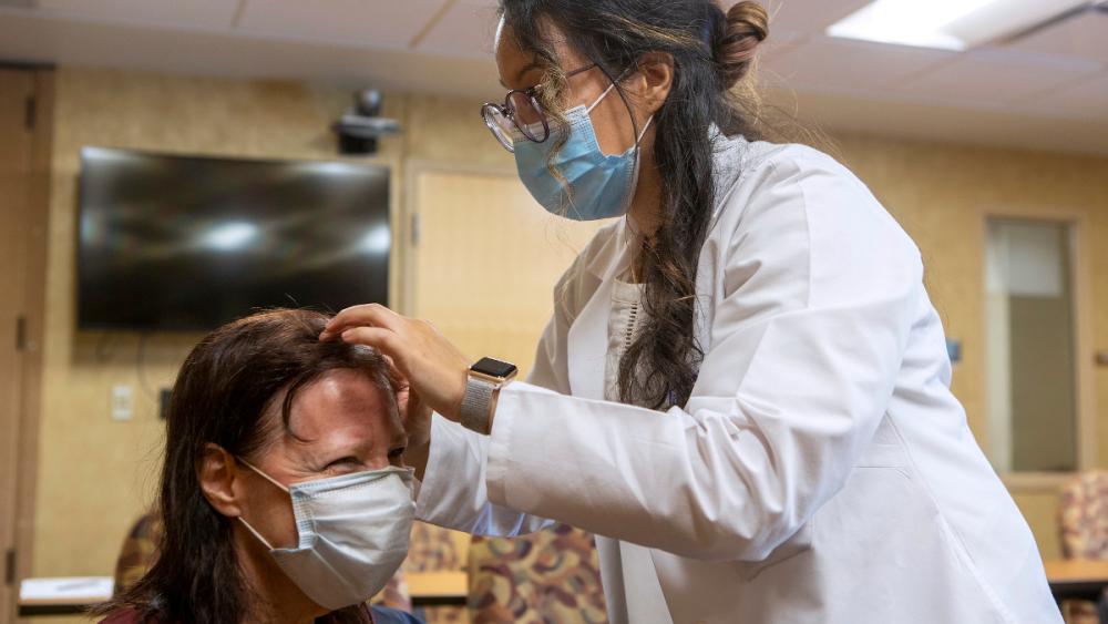 Hershey Medical Center offers new deep brain stimulation implant | Penn ...