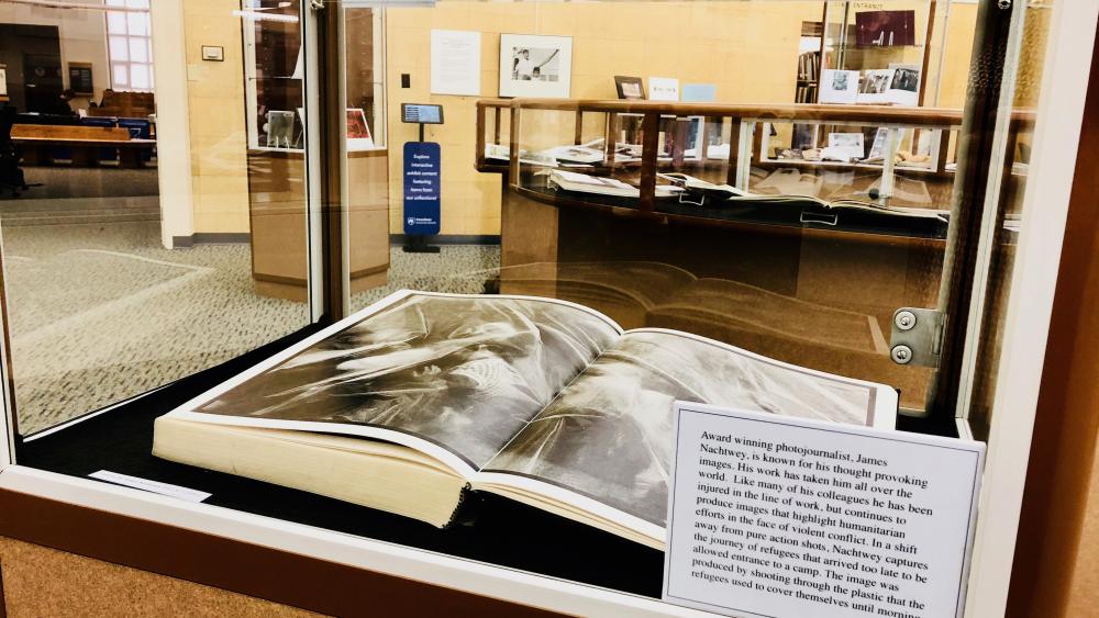 Libraries' 'Depth of Field' exhibit examines war photography of Middle ...