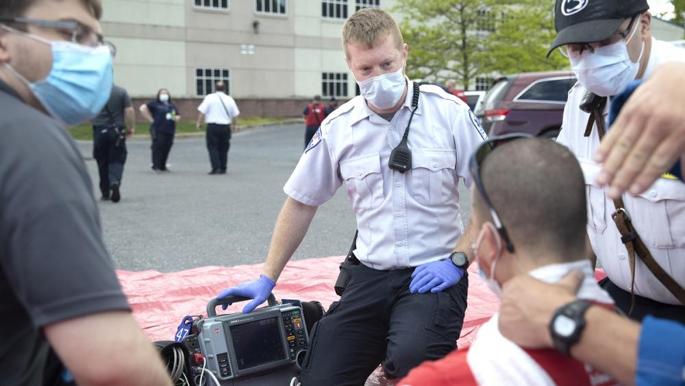 The Medical Minute: What to do while you’re waiting for the ambulance ...