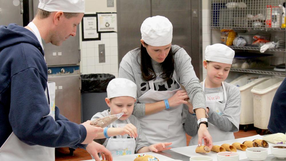 Penn Stater chefs hosted THON families for pasta and cannoli event Feb ...