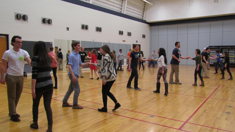 Honors students crowd the ballroom dance floor | Penn State University