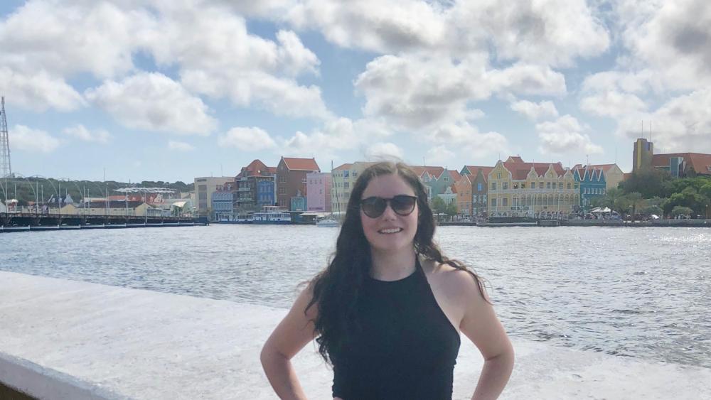 Criminology students travel to Curacao to learn about organized crime ...