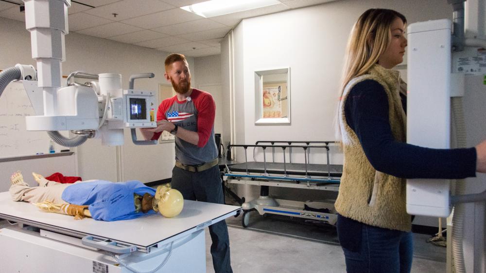 New imaging technology boosts radiography students’ celebration | Penn ...