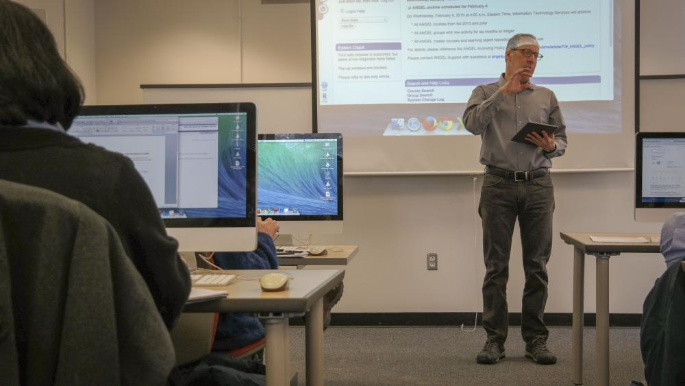 Penn State studio infuses English department with technology | Penn ...
