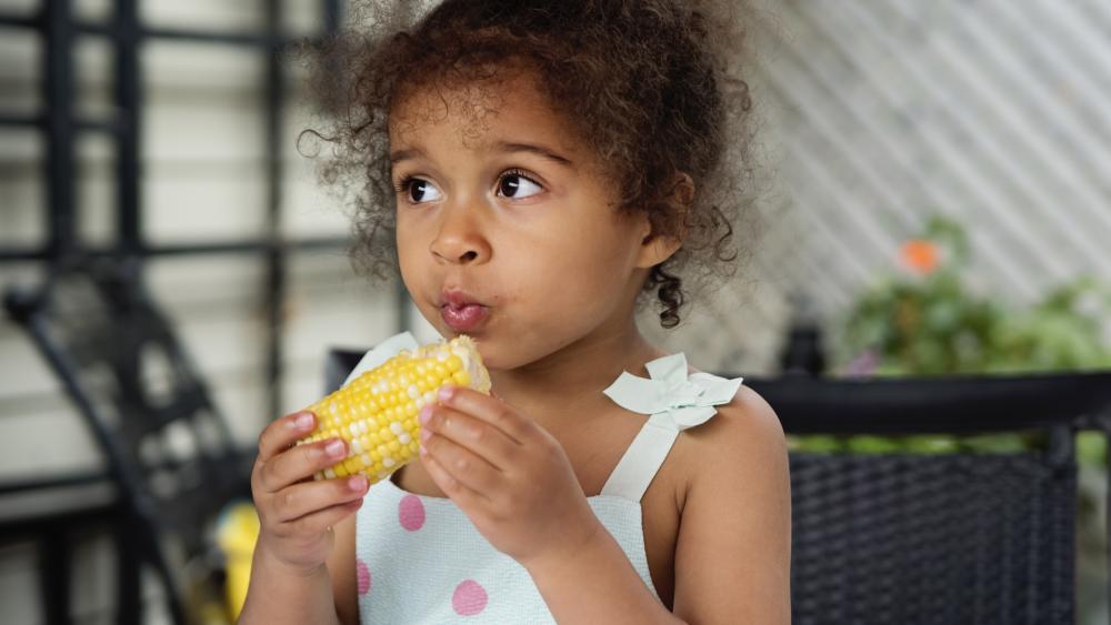 Serving larger portions of veggies may increase young kids' veggie ...
