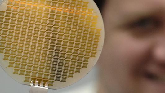 Green Light for Graphene | Penn State University