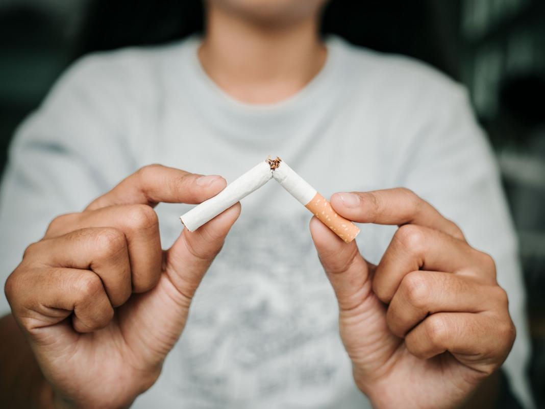 Reduced-nicotine cigarettes result in less smoking in anxious ...